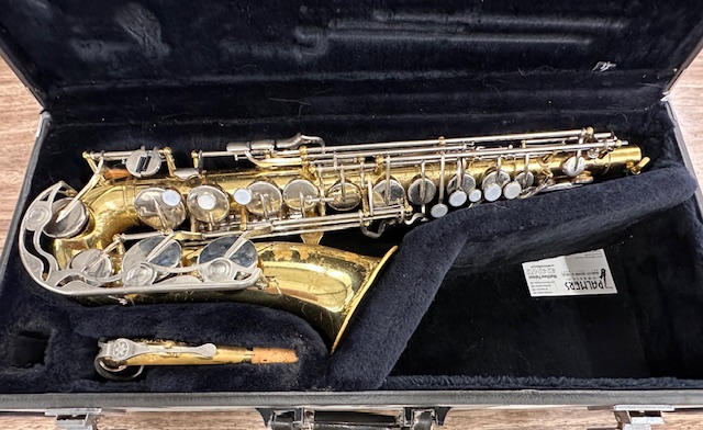 ITEM #338216A Yamaha Alto Saxophone - Ford & Ford Auctioneers